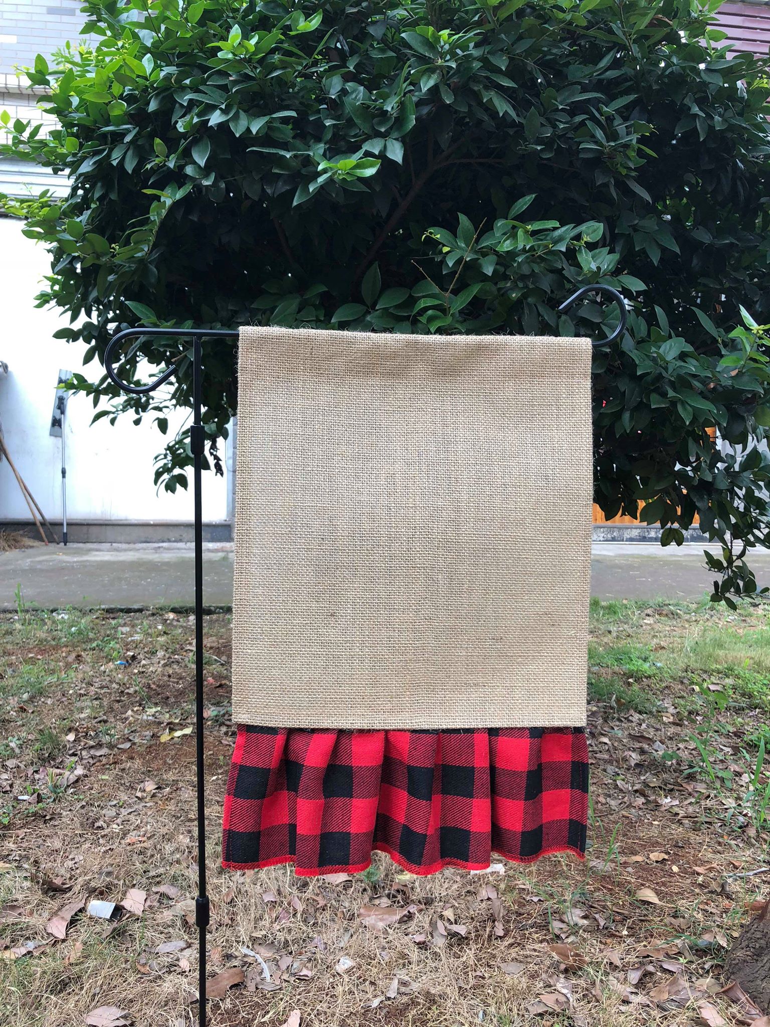 Plaid Ruffle Burlap Flags – Blanks Outlet